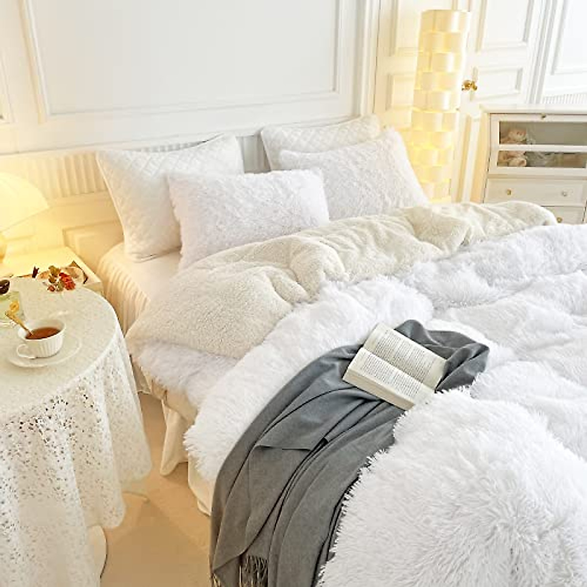 UOZZI BEDDING White Faux Fur Comforter Set Queen 3 Pieces - 1 White Shaggy Comforter Set and 2 Pillowcases, Ultra Soft and Easy Care Luxury Plush Shaggy Duvet Set