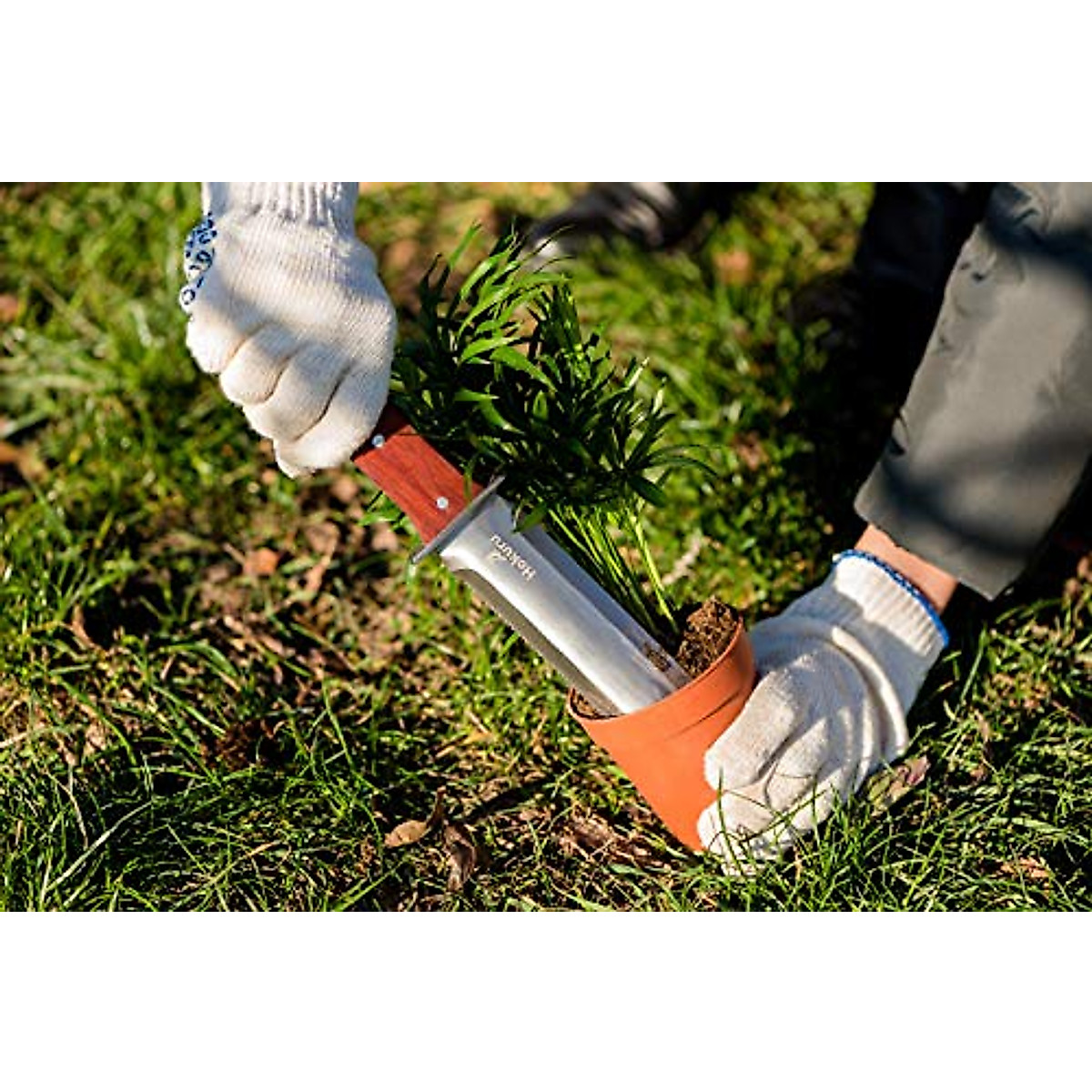 HOKURU Hori Hori Knife - Landscaping, Digging, Weeding, Cutting, Planting Gardening Tool With Leather Sheath, Stainless Steel Blade and Sharpening Stone