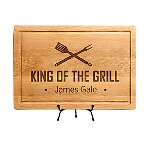King of the Grill, Cutting Board, Personalized Cutting Boards for Men and Dad, Fathers Day, Dad's Birthday, Christmas Gift, Custom Cooking Gift, BBQ Gifts, Kitchen Gift, With Apron and Display Stand