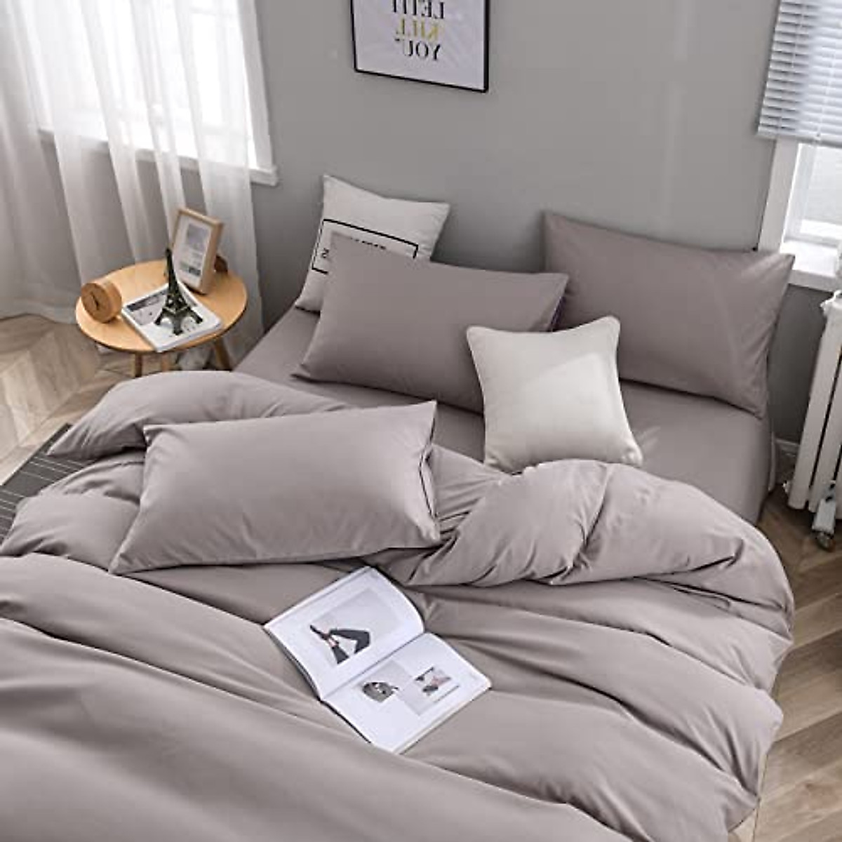Mxaeyr Light Taupe Duvet Cover Queen Size, Soft Microfiber Duvet Cover with Zipper Closure and 2 Pillowcase, 3 Pcs Luxury Taupe Bedding Set Queen