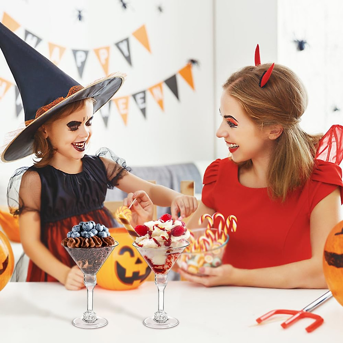 NDSWKR 60 Pcs Disposable Martini Glasses, 5 Oz Tall Martini Plastic Cups, Unbreakable Appetizer Dessert Cups for Wine, Champagne, Margarita, Ice Cream, Parfait, Party, Wedding, Birthday, Bar