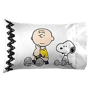 Jay Franco Peanuts Classic Pals 5 Piece Twin Bed Set - Includes Reversible Comforter & Sheet Set - Bedding Features Snoopy & Charlie Brown - Super Soft Fade Resistant Microfiber