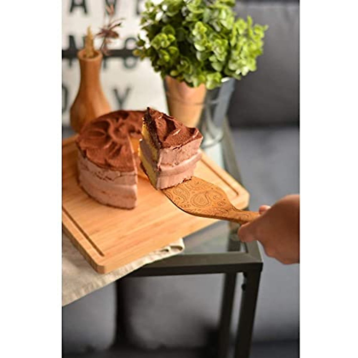 Natural Bamboo Wood Cake Knife and Serving Set, Patterned Serrated Knife and Spatula, Cake Cutting Set, Stylish and Elegant