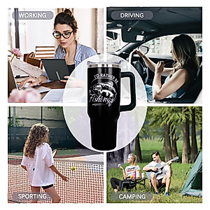 ZNYYZYBA Fishing Gifts for Men, I'd Rather Be Fishing 40 oz Fishing Tumbler with Handle and Straw and Leak Proof Lid, Reusable Stainless Steel Insulated Fishing Coffee Mug, Gifts for Fisherman