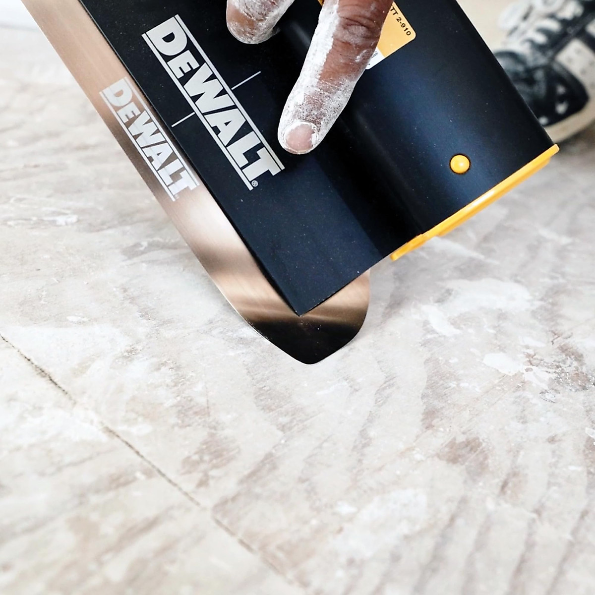 DEWALT Drywall Skimming Blade Set - 7", 10" & 16" Blades | Pro-Grade | Extruded Aluminum & European Stainless Steel Construction | High-Impact End Caps | 3-442