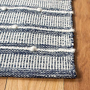 SAFAVIEH Striped Kilim Collection 6' x 9' Navy / Blue STK513N Handmade Flatweave Cotton Area Rug