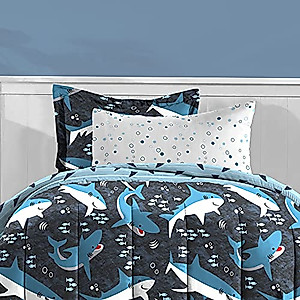 dream FACTORY Kids 5-Piece Complete Set Easy-Wash Super Soft Microfiber Comforter Bedding, Twin, Blue Sharks