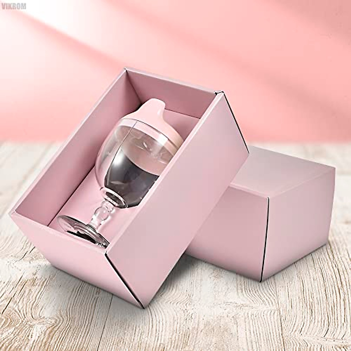 VIKROM Plastic Goblet Sippy Cup Wine Glass - 5oz Wine Glass Sippy Cup - No Spill Sippy Wine Glass with Lid Anti-fall Beverage Mug With Lid for Holiday Birthday Party (Beige)