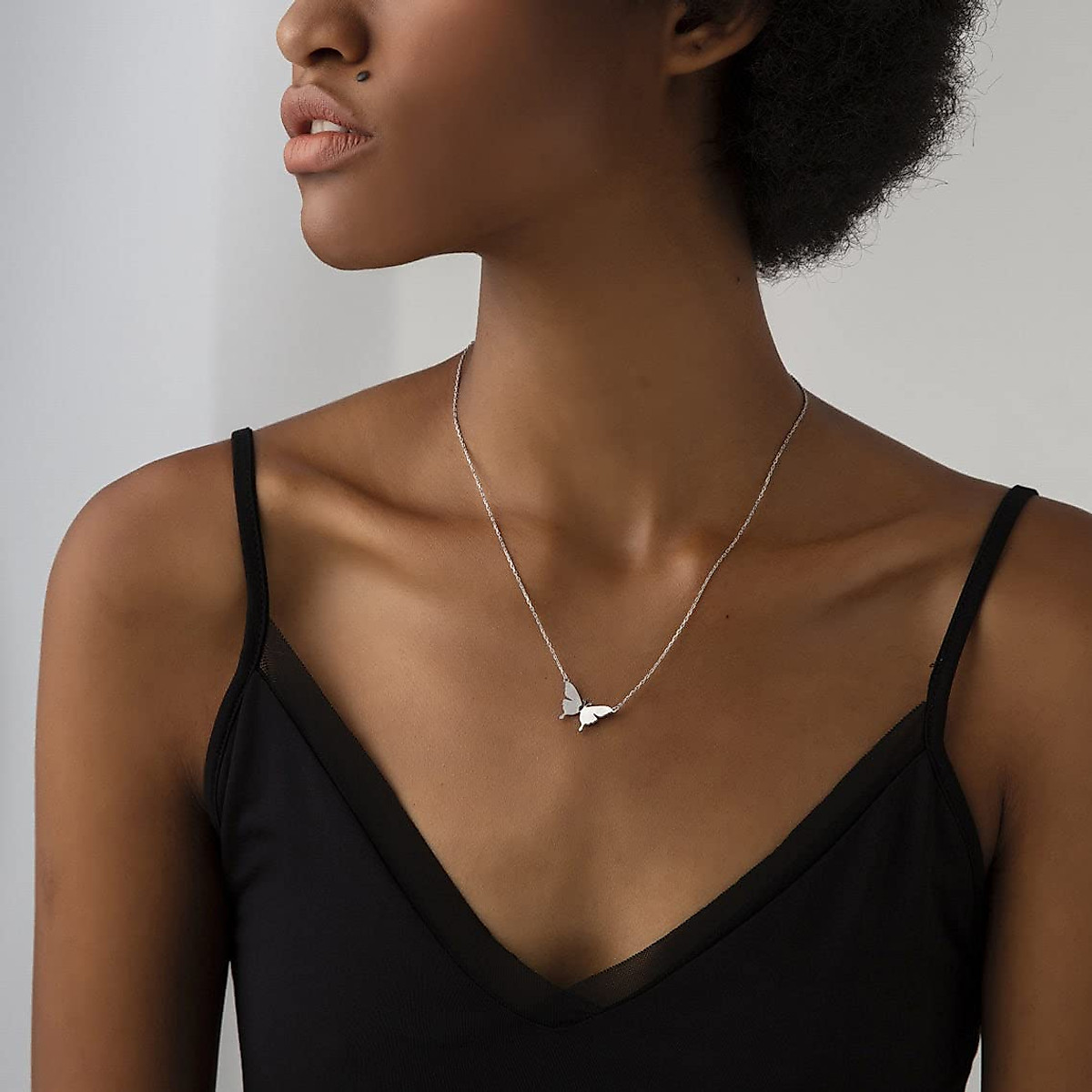 MIDEEO Dainty Butterfly Necklace for Women Silver Plated Butterfly Pendant Necklace Minimalist Charm Jewelry