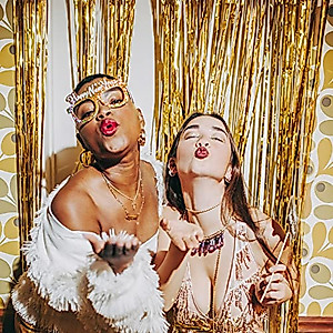 5 Pack Gold Fringe Backdrop 3.2ft x 8.2ft Foil Curtain Tinsel Foil Fringe Curtains Backdrop Tinsel Backdrop Streamers for Birthday Curtain Party Decoration Wedding Christmas Decoration (Gold)