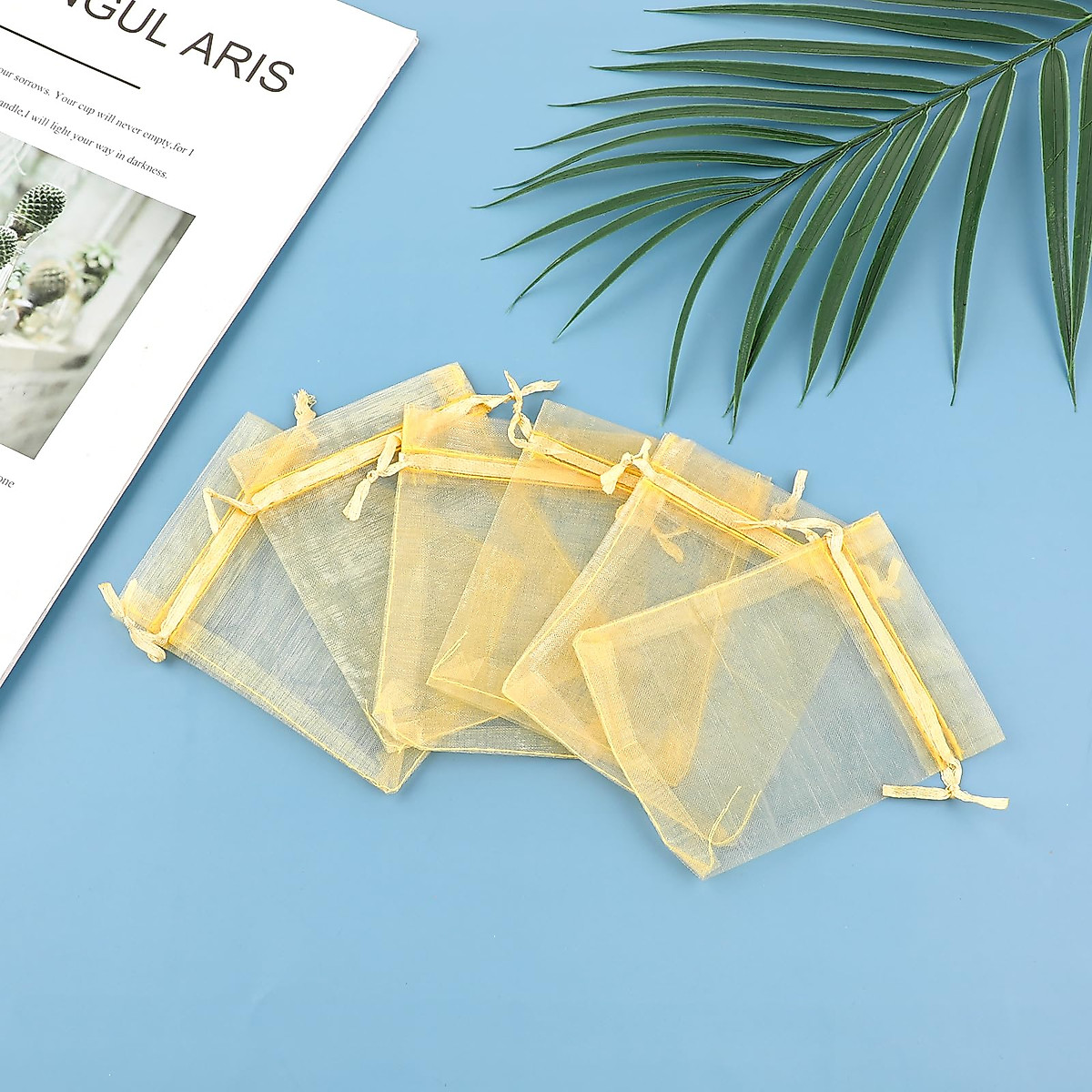 DIVINA VITAE Organza Bags, Gold Gift Bags, 50PCS Mini Mesh Gift Bags with Drawstring 3 X 4 Inches, Candy Jewelry Gift Bags for Wedding Thanksgiving Christmas Party