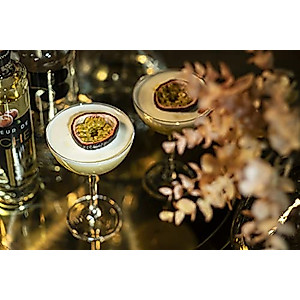 Vintage Crystal Champagne Coupe Glasses | Set of 6 | 4-5 oz Classic Cocktail Glassware - Martini, Manhattan, Cosmopolitan, Sidecar, Daiquiri | 1920s Speakeasy Retro Style Saucers | Storage Box