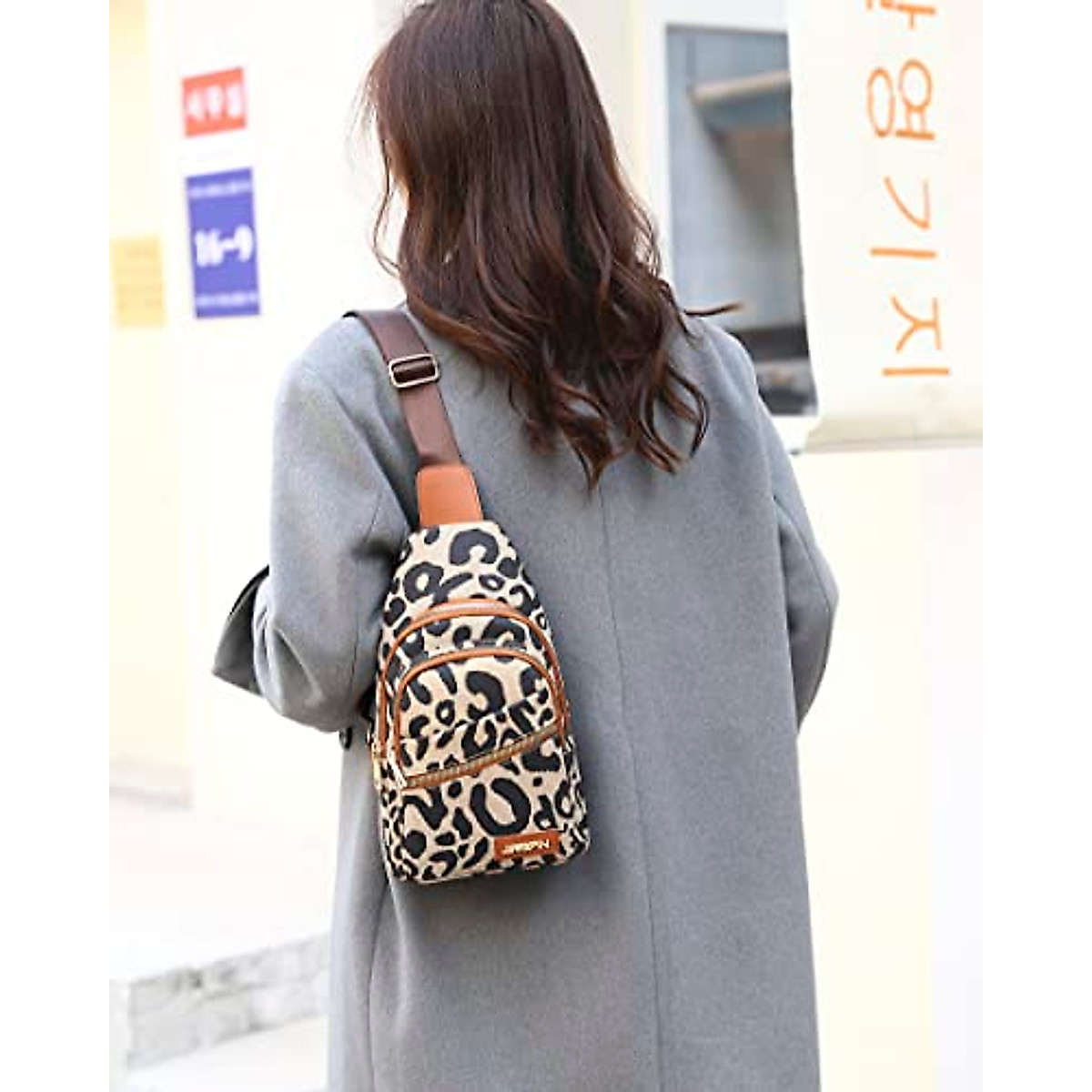 Tekzitfuir Women's Leopard Chest Bag Chest Backpack Bag Sling Crossbody Bag Satchel Backpack Purse