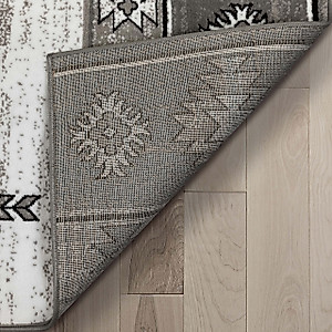 Well Woven Southwestern Rodrigo 5'3" x 7'3" Grey Area Rug