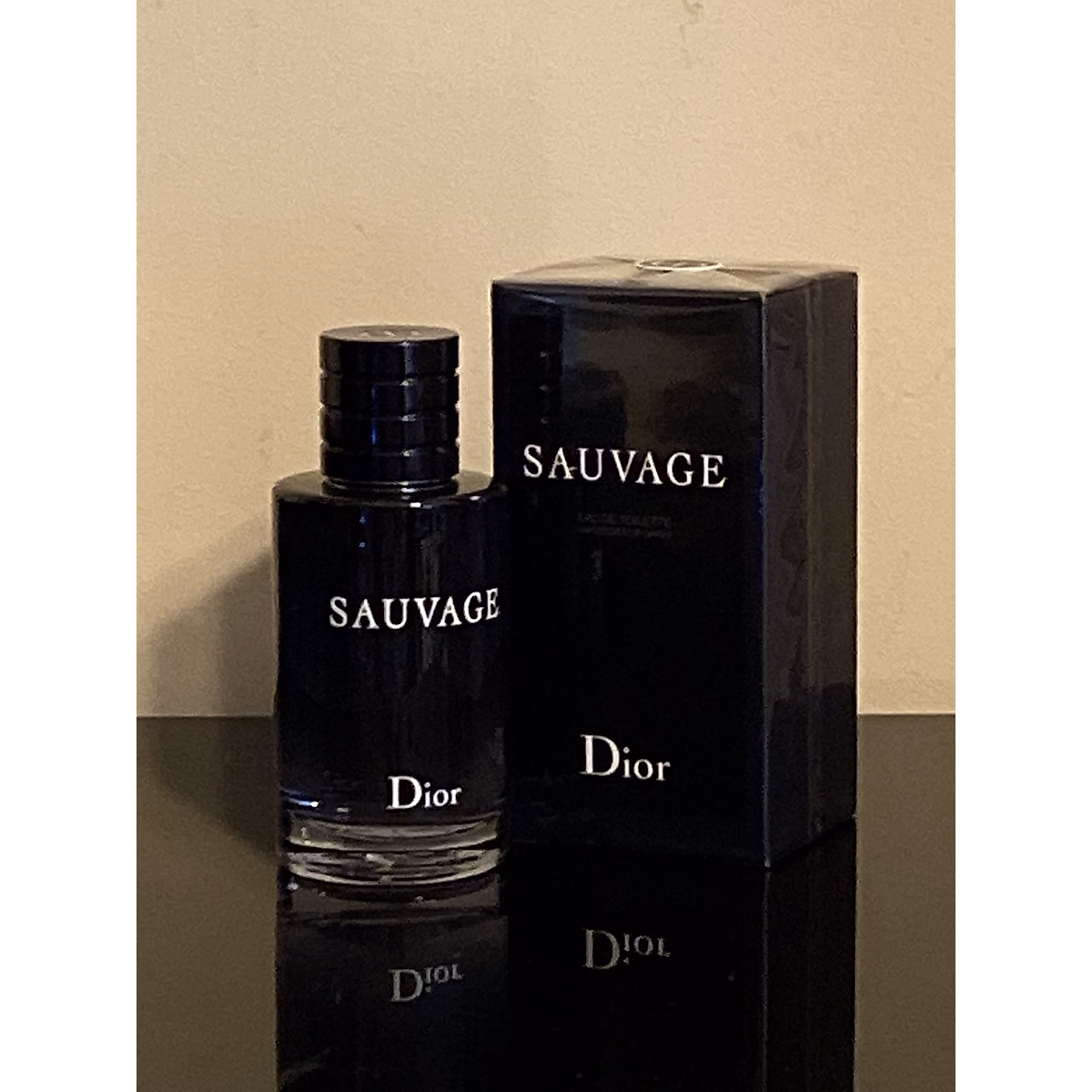 Dior Men's Sauvage Eau de Toilette Spray ( 3.4 Ounce / 100 ml in sealed box )