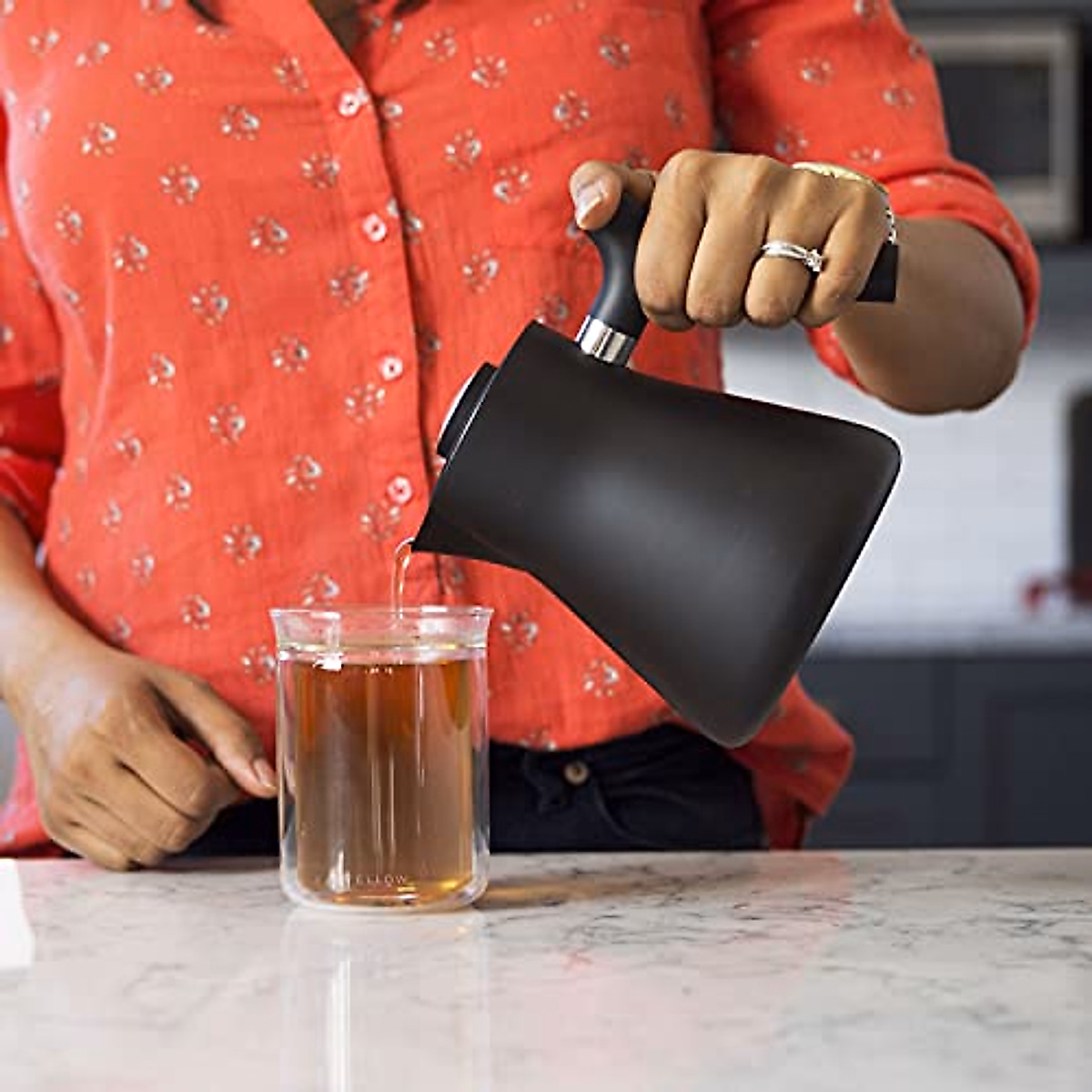 Fellow Raven Stovetop Tea Kettle - Teapot with Integrated Stainless Steel Loose Leaf Tea Infuser and Thermometer, No Whistle Kettles, Matte Black, 1 Liter