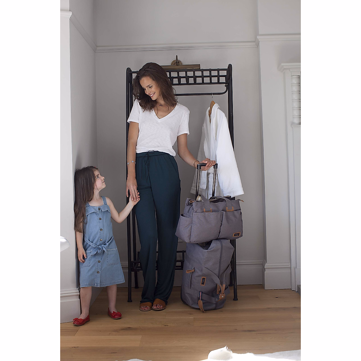 Storksak Travel Cabin Carry On with Wheels and Multi-functional Organizer, Water-Resistant, Grey