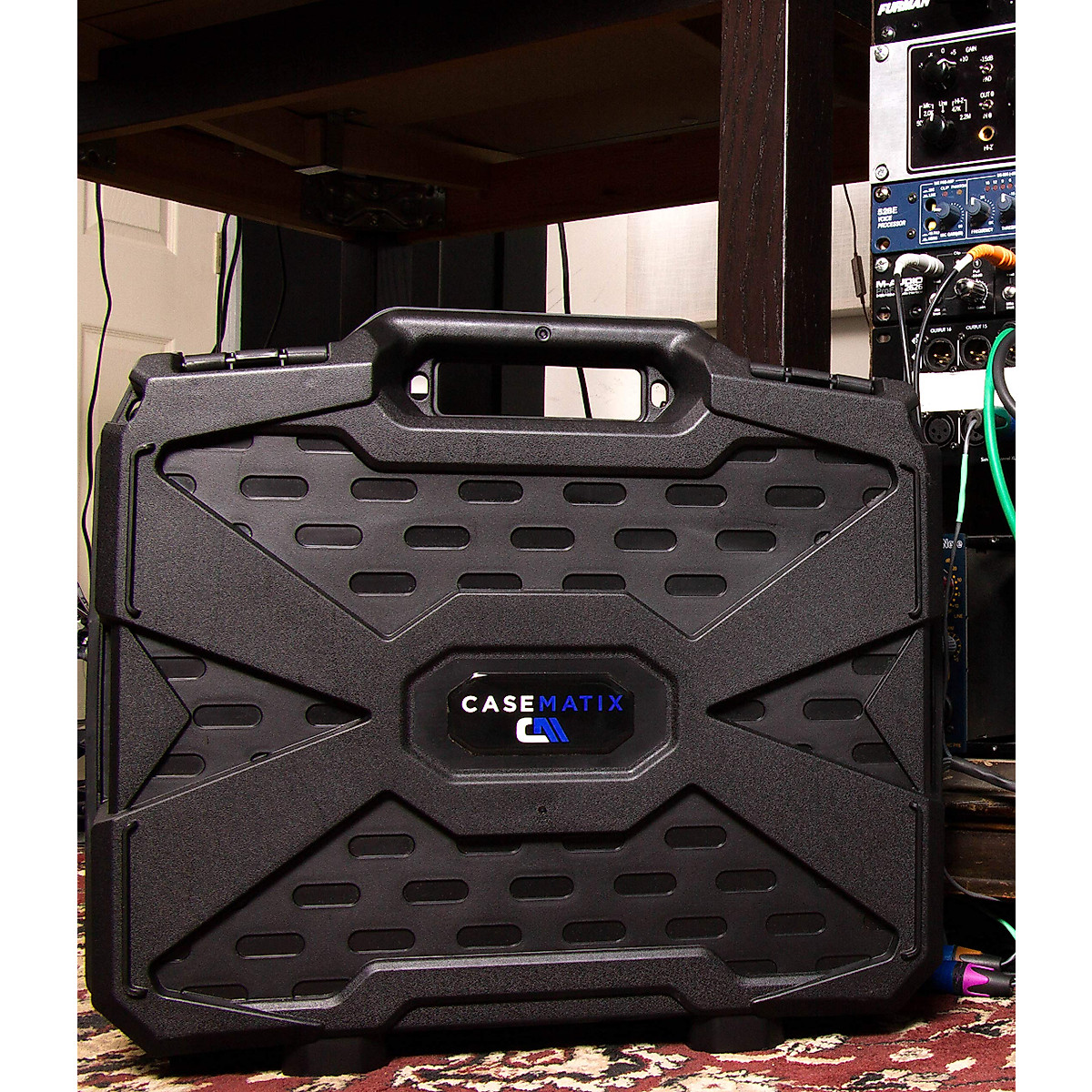 CASEMATIX 15.6" Hard Laptop Case with Shock-Absorbing Interior Foam Protection Compatible with 15" Gaming Laptops and Accessories, Fits Laptops up to 15” x 10.5" Max