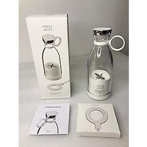 Portable Blender with USB Rechargeable Battery, Stylish and Lightweight Design