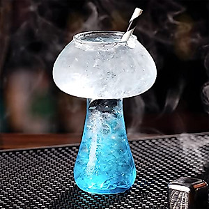 USEEKRIL Mushroom Glasses Creative Mushroom Shaped Drinks Cup Set of 2 Clear Mushroom Cocktail Glass Cups 8oz Wine Glasses for Party Drinking for KTV Home Bar Club (Transparent)