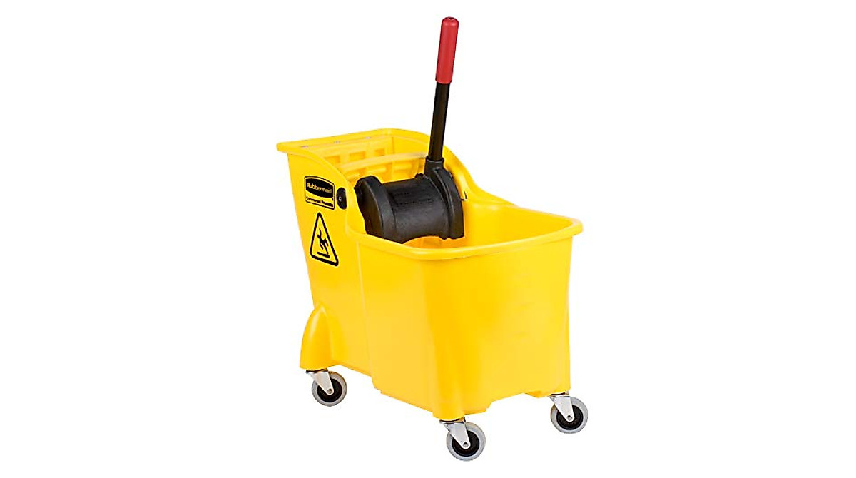 Rubbermaid 31 Quart Mop Bucket with Wringer on Wheels