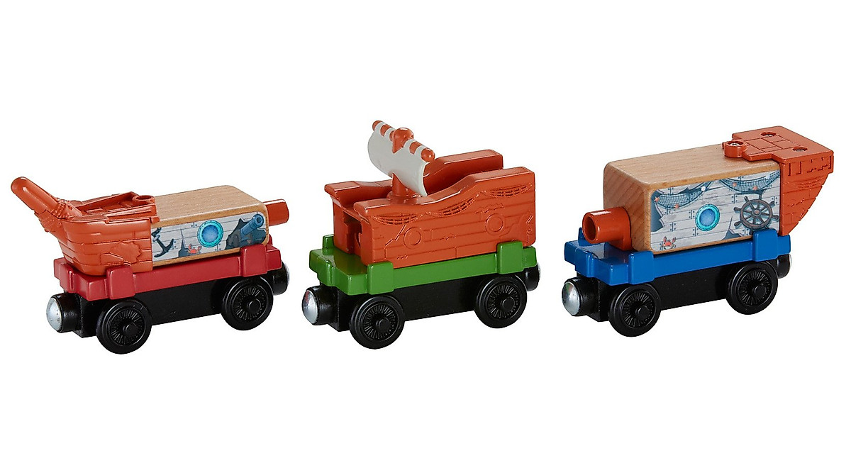 Thomas & Friends Wooden Railway Pirate Ship Delivery Set