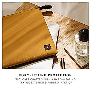 Native Union W.F.A MacBook Sleeve 14" – Minimalist Slim Sleeve Made of Recycled Materials with 360-Degree Protection – Compatible with MacBook Pro 14” M2 (2023), Pro 13” M2 & Air 13" M2 (2022) – Black