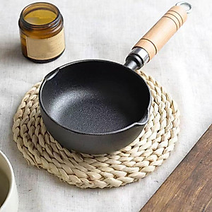DEARMAMY Wok Small Metal Sauce Pot Iron Sauce Pan Pot with Spout Kitchen Sauce Pan Butter Melting Pot Oil Boil Pot Iron Pan Milk Warm Pan Butter Warmer Pot Metal Sauce Pot with Handle