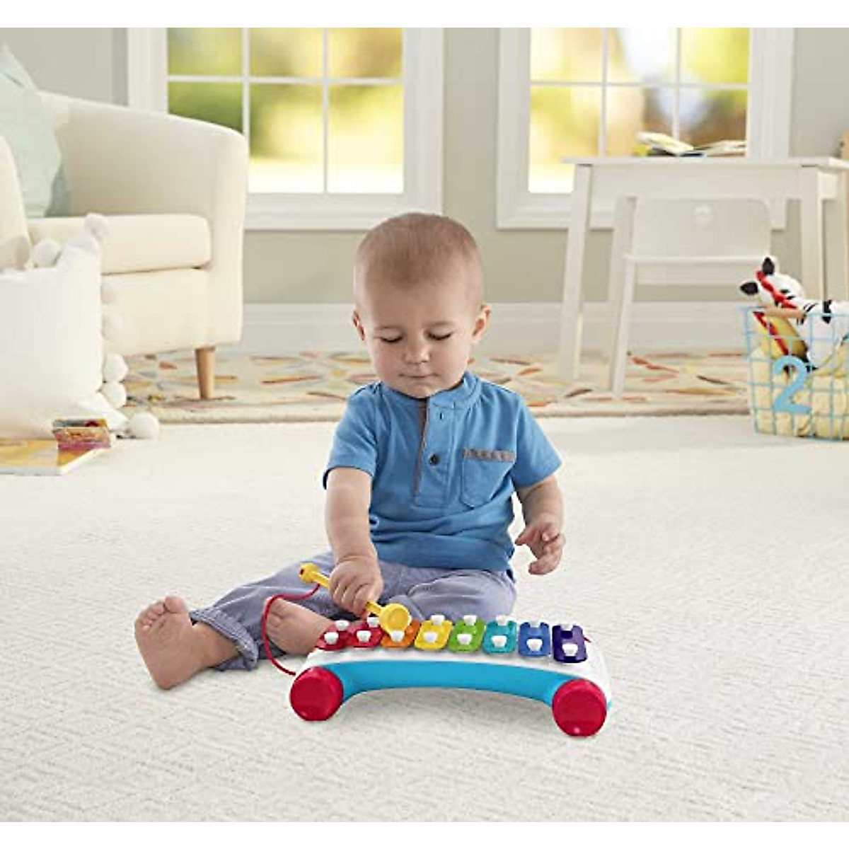Fisher-Price Toddler Pull Toy, Classic Xylophone Pretend Musical Instrument with Mallet and Rolling Wheels for Ages 18+ Months