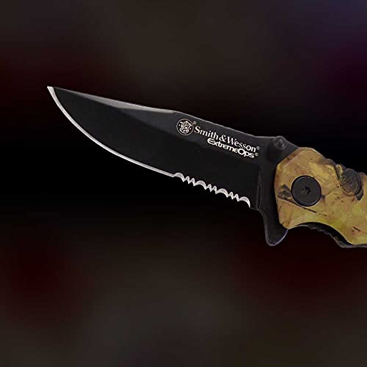 Smith & Wesson Extreme Ops SWA24S S.S. Folding , Tactical Knife with 3.1in Serrated Clip Point Blade, Aluminum Handle for Survival , Hunting Knife as Pocket Knife for Men Camouflage