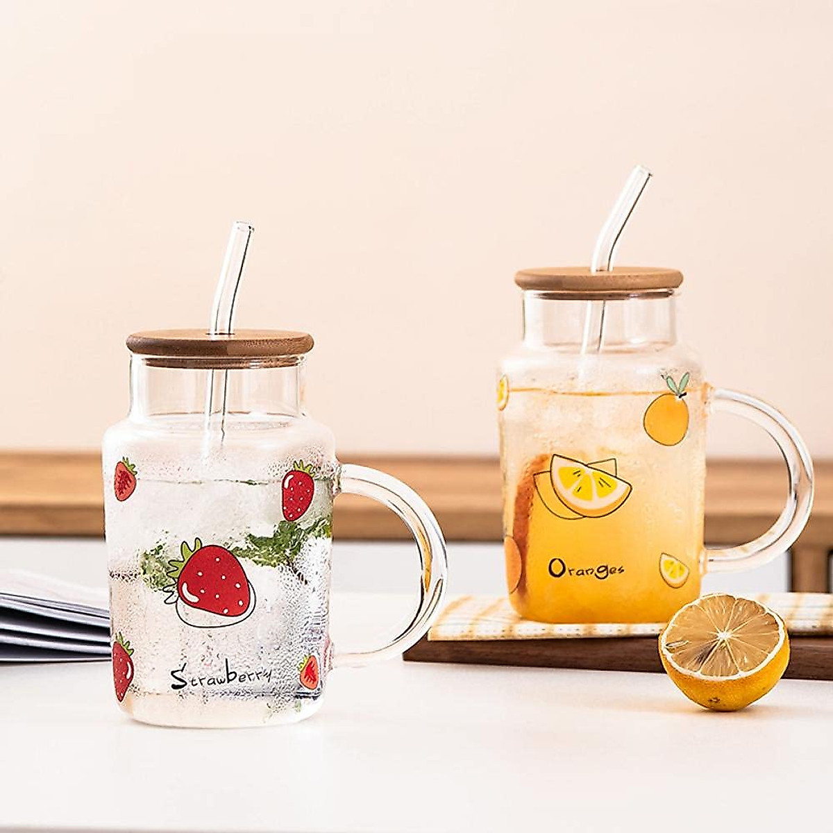 Sizikato Clear Glass Mug with Lid and Straw, 15 Oz Drinking Glass Juice Cup, Cute Pineapple Pattern