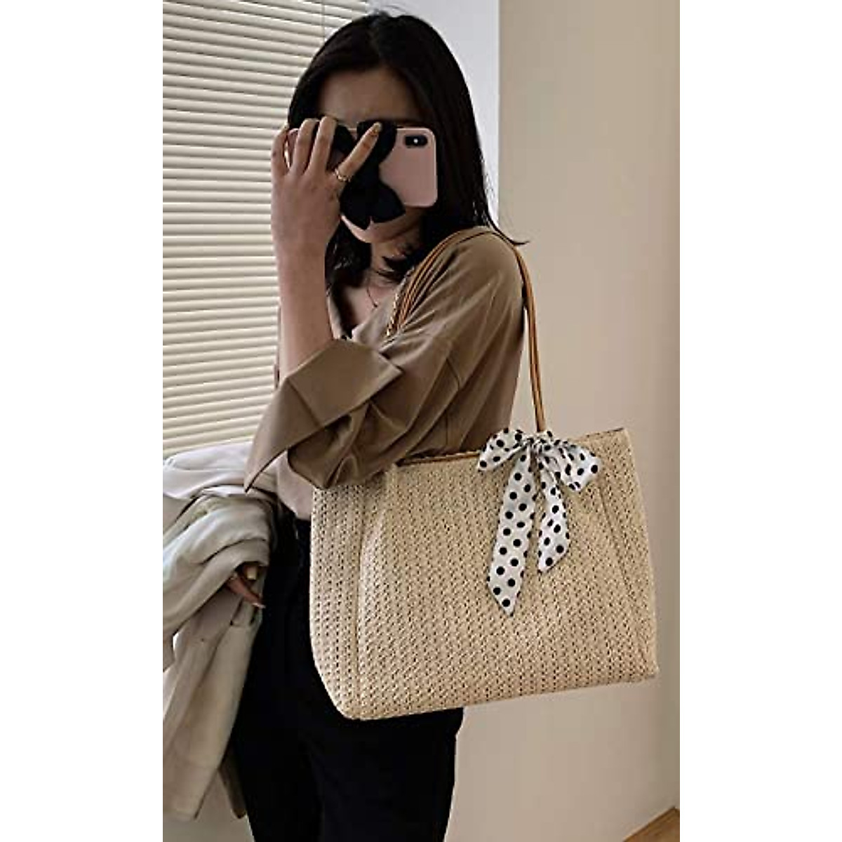 Obosoyo Straw Bags for Women Beach Bags Bowknot Shoulder Bags Straw Purse Summer Woven Bags (Beige White)