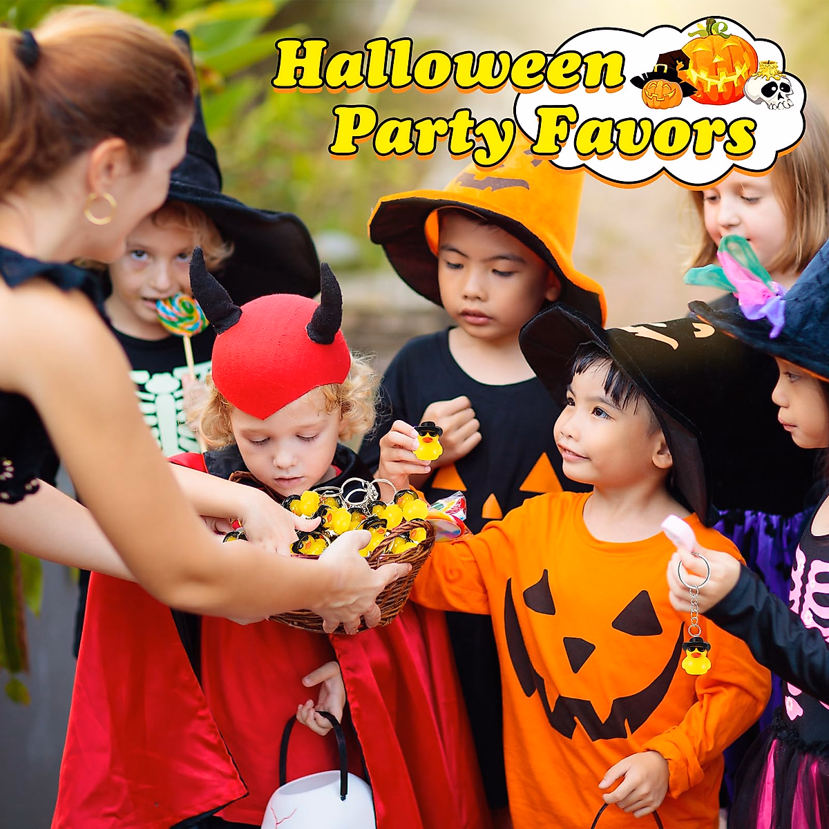 Siifert 36 Pcs Duck Keychain Bulk Cowboy Cowgirl Duck Party Favors Resin Tiny Duck Keychain with Cowboy Hat Sunglasses Charms Pendant for Kids Gift Halloween Birthday Baby Shower (Yellow,Black)