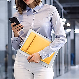 Fuxury Kraft Bubble Mailers 8.5x12 Inch 25 Pack, Strong Adhesion Padded Envelopes #2,Self Seal Bubble Envelopes, Padded Mailers，Book Mailers Packaging for Small Business,Yellow