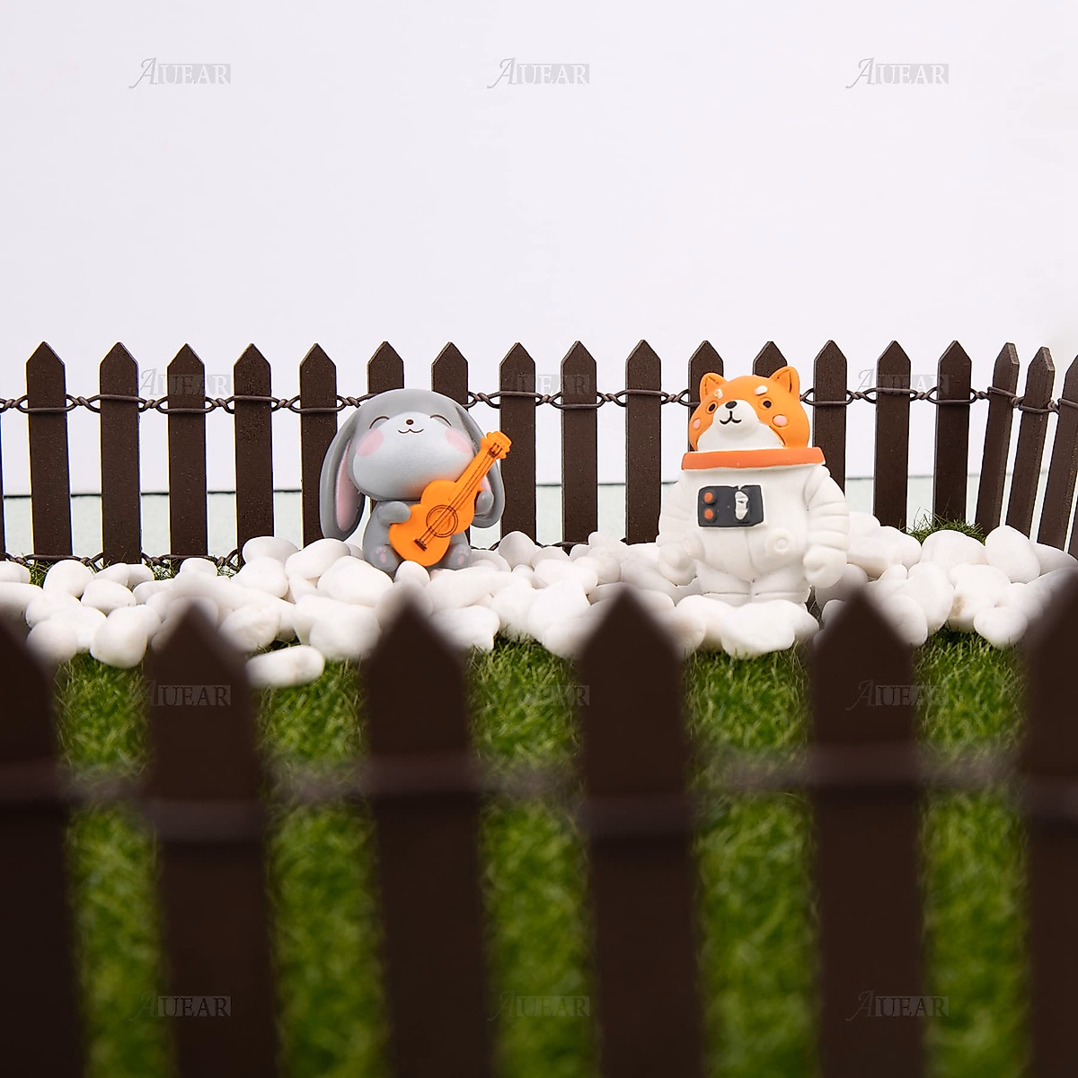 AUEAR, 35 Inch Mini Fairy Garden Fence Wood Ornament Wooden Decorative Picket for DIY Crafts Project (Brown, 4-Pack)