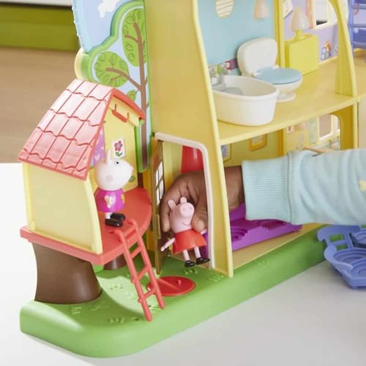 Peppa Pig F2188 Peppa's Speelhuis, Van Opstaan tot naar Bed Gaan speelmomenten voor peuters met gesproken zinnetjes, Licht en geluiden. Geschikt vanaf 3 jaar.,Multi kleuren