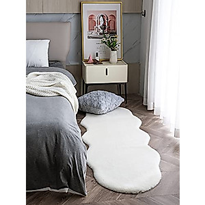 Rainlin Ultra Soft Fluffy Faux Fur Sheepskin Area Rug Modern 2x6 Living Room Fur Runner Rugs Shaggy Beside Rugs Warm Faux Fur Couch Cover for Sofa and Bay Window, White