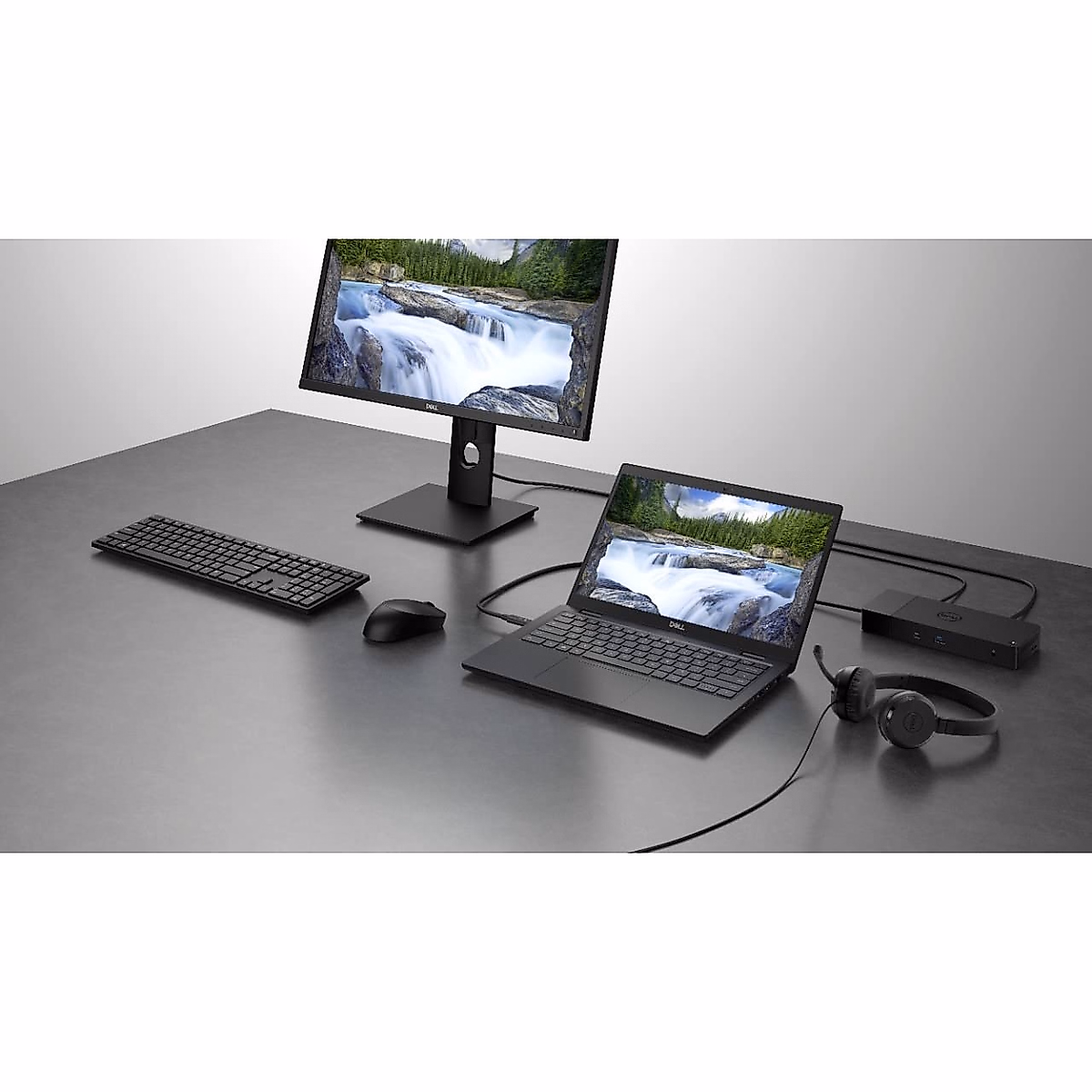 Dell Latitude 3000 3420 14" Notebook - Full HD - 1920 x 1080 - Intel Core i7 11th Gen i7-1165G7 Quad-core (4 Core) 2.80 GHz - 8 GB Total RAM - 256 GB SSD - Black (Renewed)