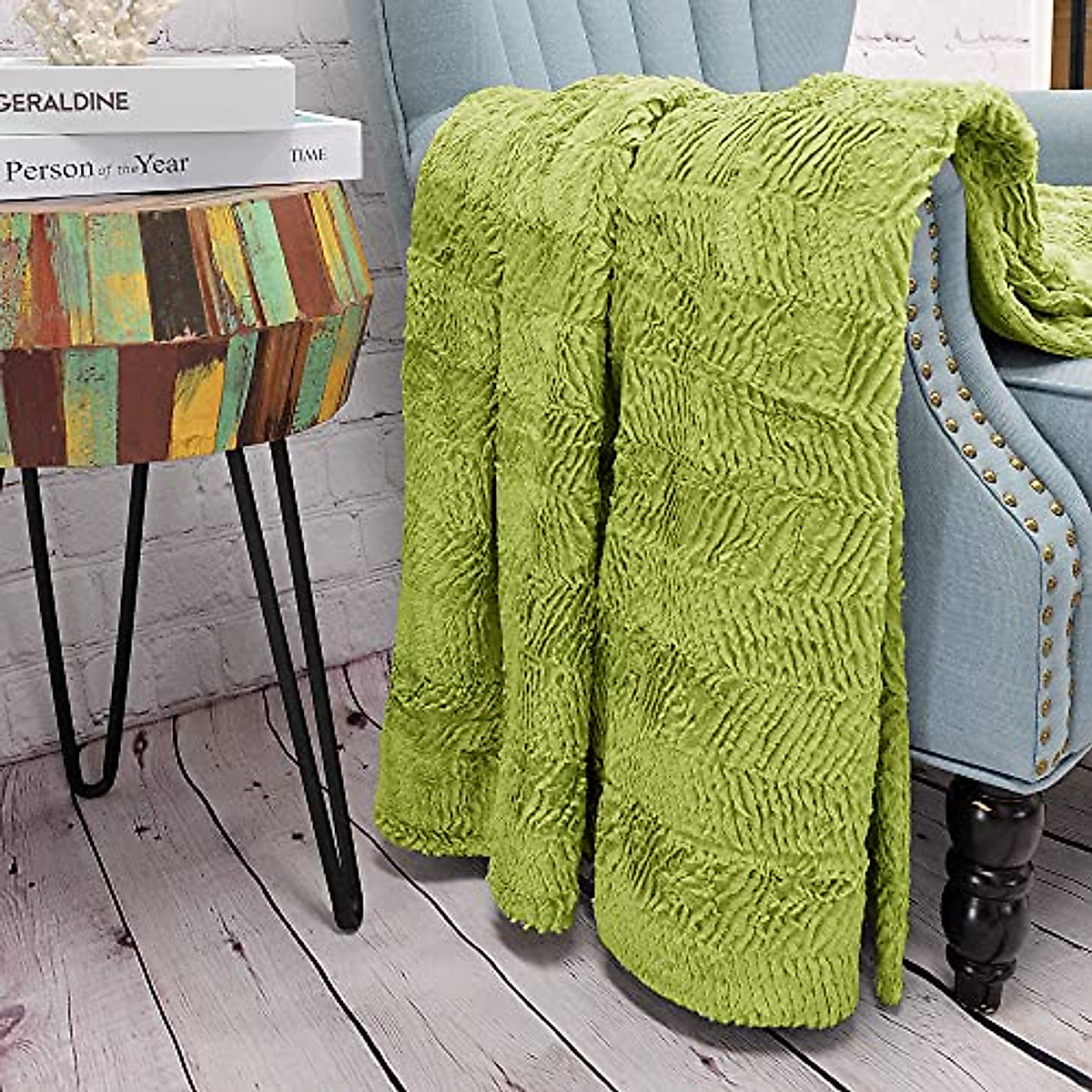 Home Soft Things Green Herringbone Brushed Throw Blanket, 50'' x 60'', Dark Citron, Lightweight Fluffy Plush Comfy Cozy Couch Bed Covers Suitable for Kids Adults Friends Home Décor