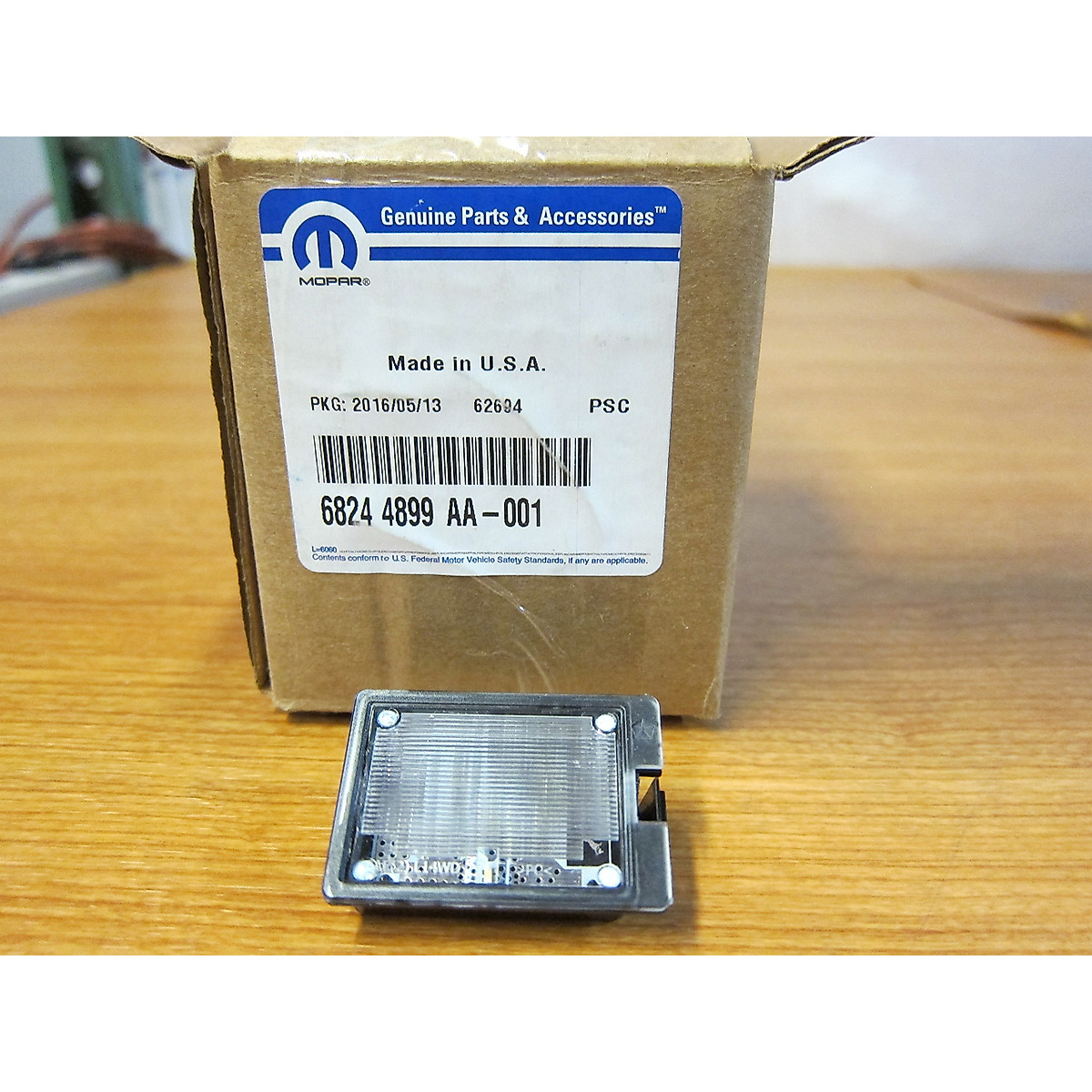 MOPAR 68244899AA - Lamp Licen