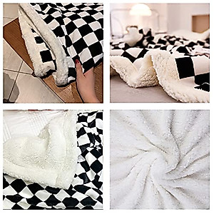 Queenshin Checkerboard Plaid Fluffy Sherpa Fleece Blankets Twin Size 60 * 80 Inch, 500 GMS Christmas Double Bed Snuggle Throws for Couch Sofas, Black and White