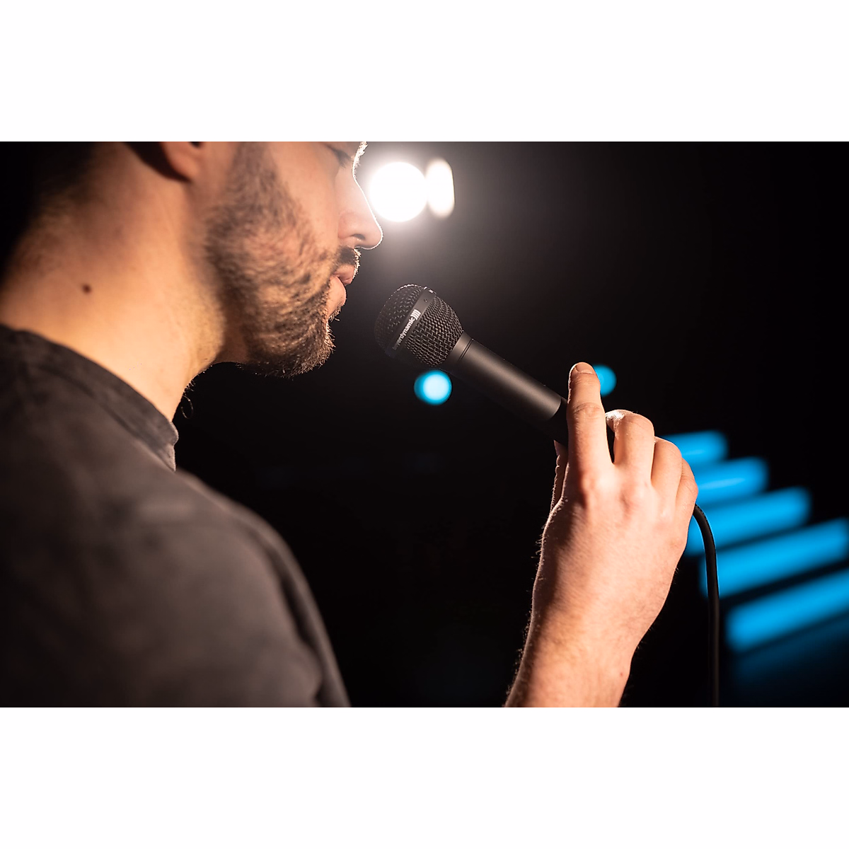 Beyerdynamic M88 TG Dynamic Microphone With Hypercardioid Polar Pattern for Vocals, Bass Drum, and Studio