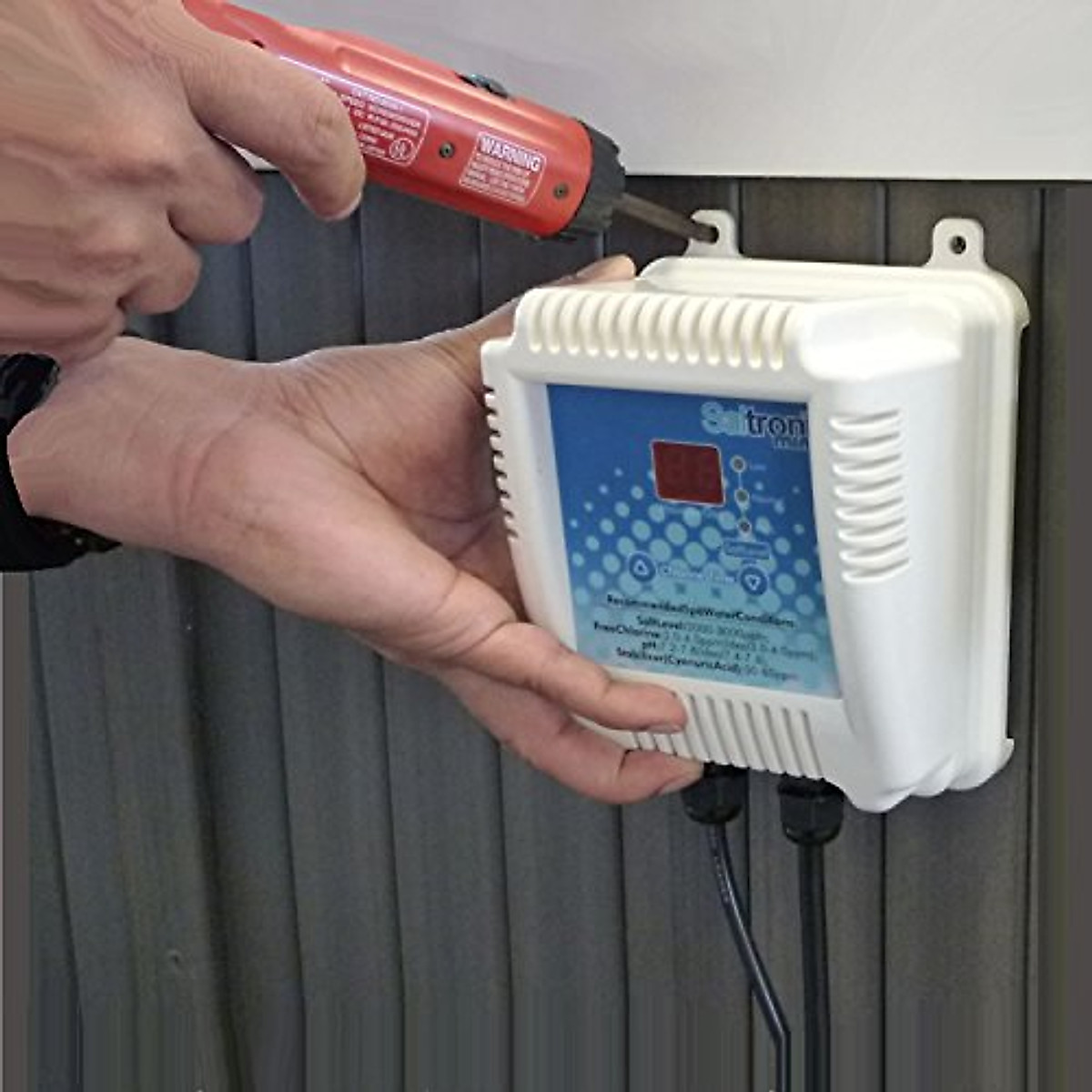 Saltron Mini Salt System Drop-In Saltwater Chlorine Generator for Hot Tubs & Swim Spas - up to 2000 Gallons