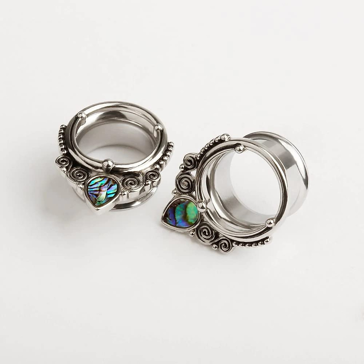 KUBOOZ(1 Pair) Popular Sea-shell Stainless-steel Ear Plugs Tunnels Gauges Stretcher Piercings,10 grams