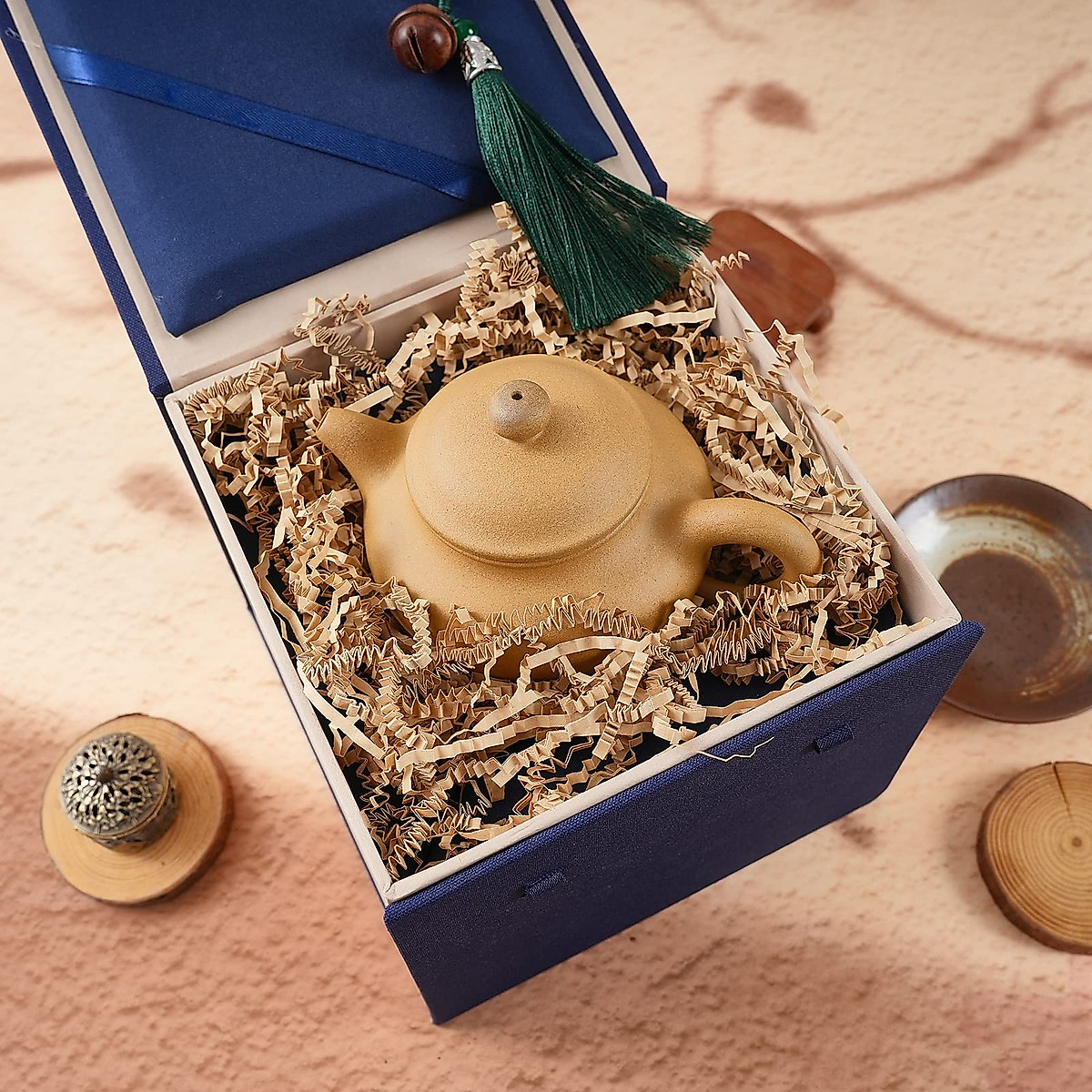 1LB Shred Paper Filler，Raffia Grass Paper Shred for Gift Wrapping Basket and Gift Box Filling，Crinkle Cut Paper for Wrapping