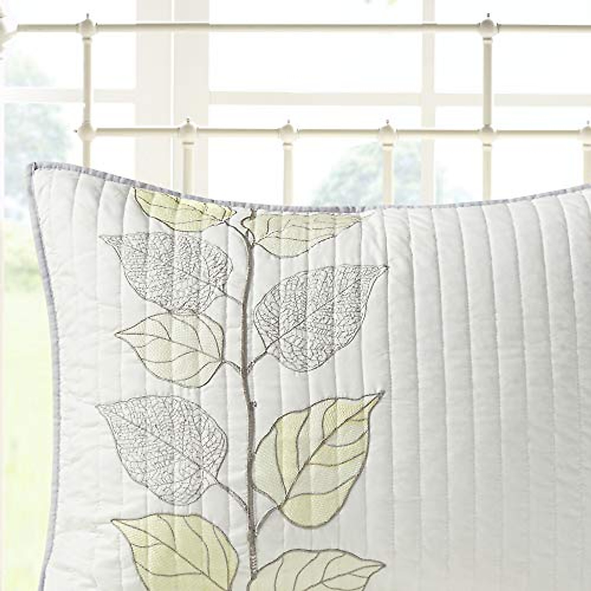 Madison Park Caelie Quilt Modern Classic Design All Season, Breathable Coverlet Lightweight Bedding Set, Matching Shams, Decorative Pillow, King/Cal King(104"x94"), Leaf Yellow 6 Piece
