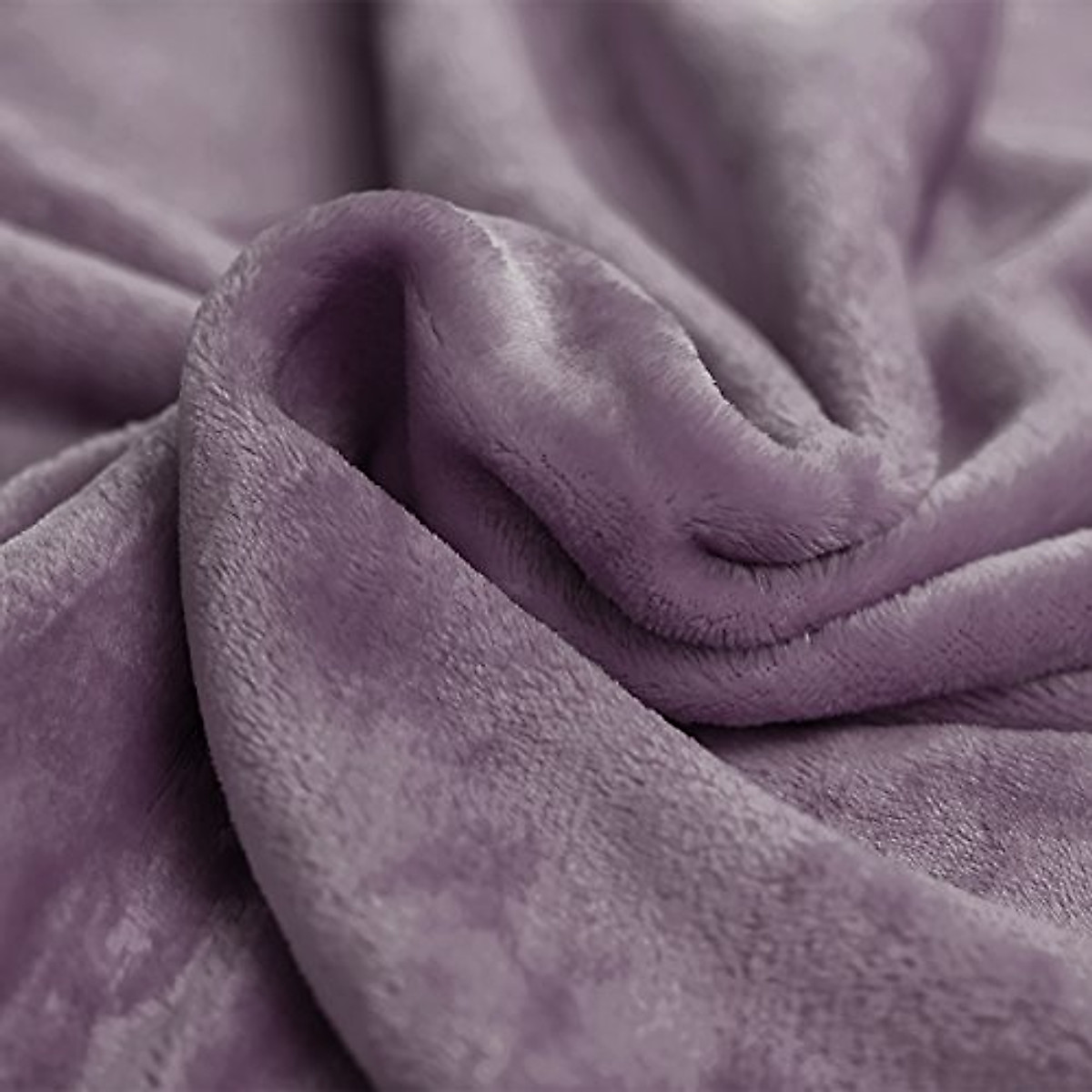Kingole Flannel Fleece Microfiber Throw Blanket, Luxury Lavender Purple Twin Size Lightweight Cozy Couch Bed Super Soft and Warm Plush Solid Color 350GSM (66 x 90 inches)