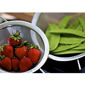 LiveFresh Fine Mesh Strainer with Non Slip Handle. Premium Stainless Steel Strainer for Quinoa, Tea, Soup, Sifting, Baking, Straining - 5-1/2 Inch