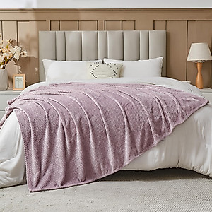 NEWCOSPLAY Super Soft Throw Blanket Premium Silky Flannel Fleece Leaves Pattern Lightweight Blanket All Season Use (Light Purple, Throw(50"x60"))