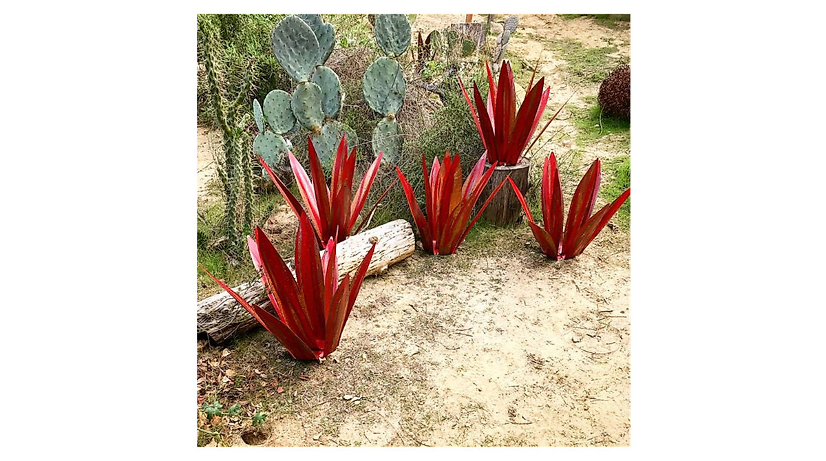 DIY Metal Agave Sculpture - Rustic Snake Plant Garden Decor